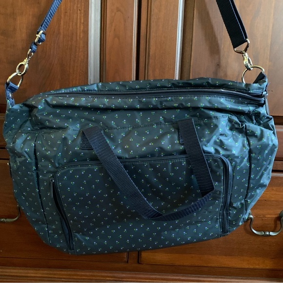 thirty-one | Bags | New Thirty One Essential Carry All Dot Trio Travel ...